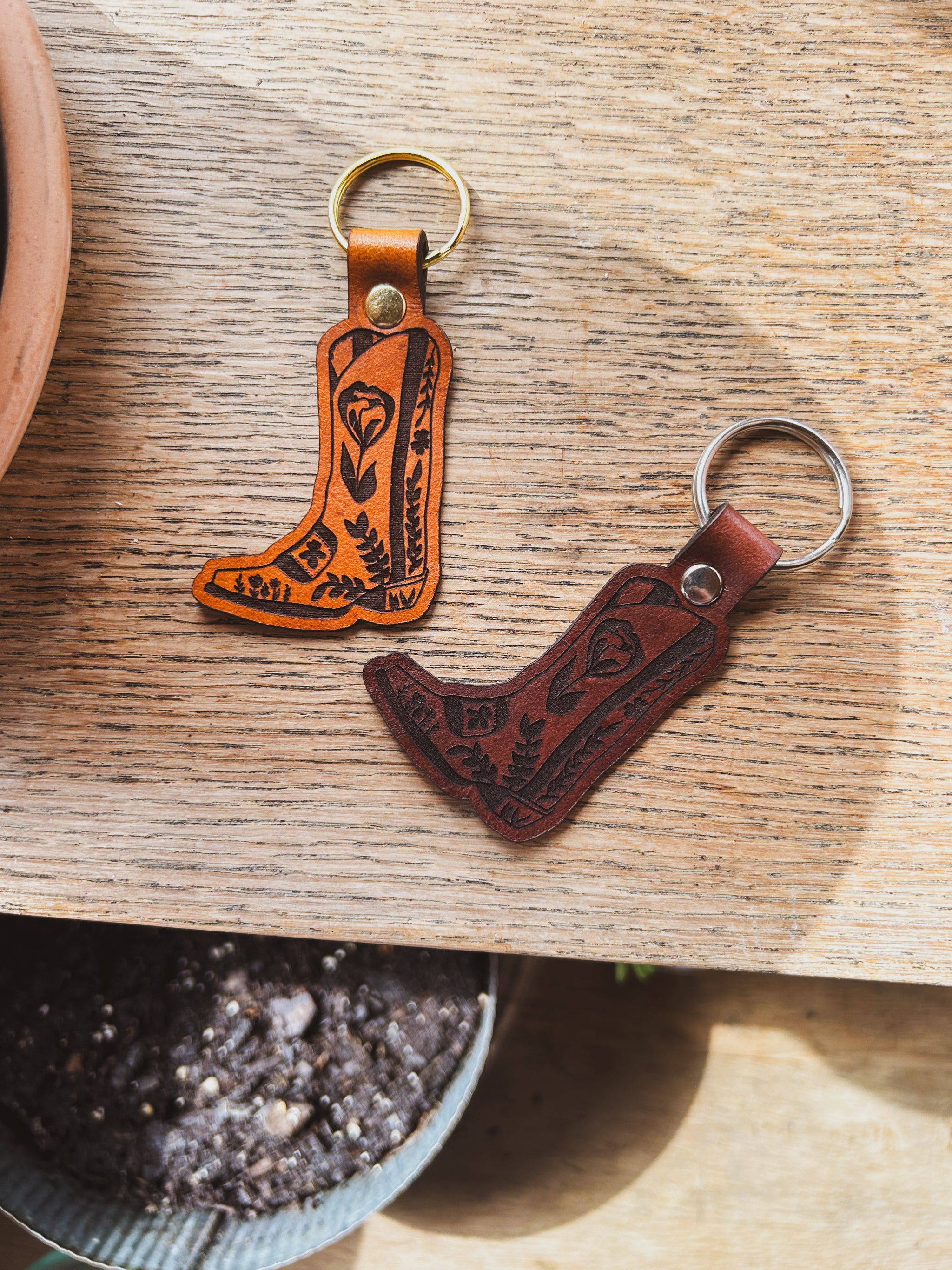 Cowgirl Boot Keychain – Left Grain