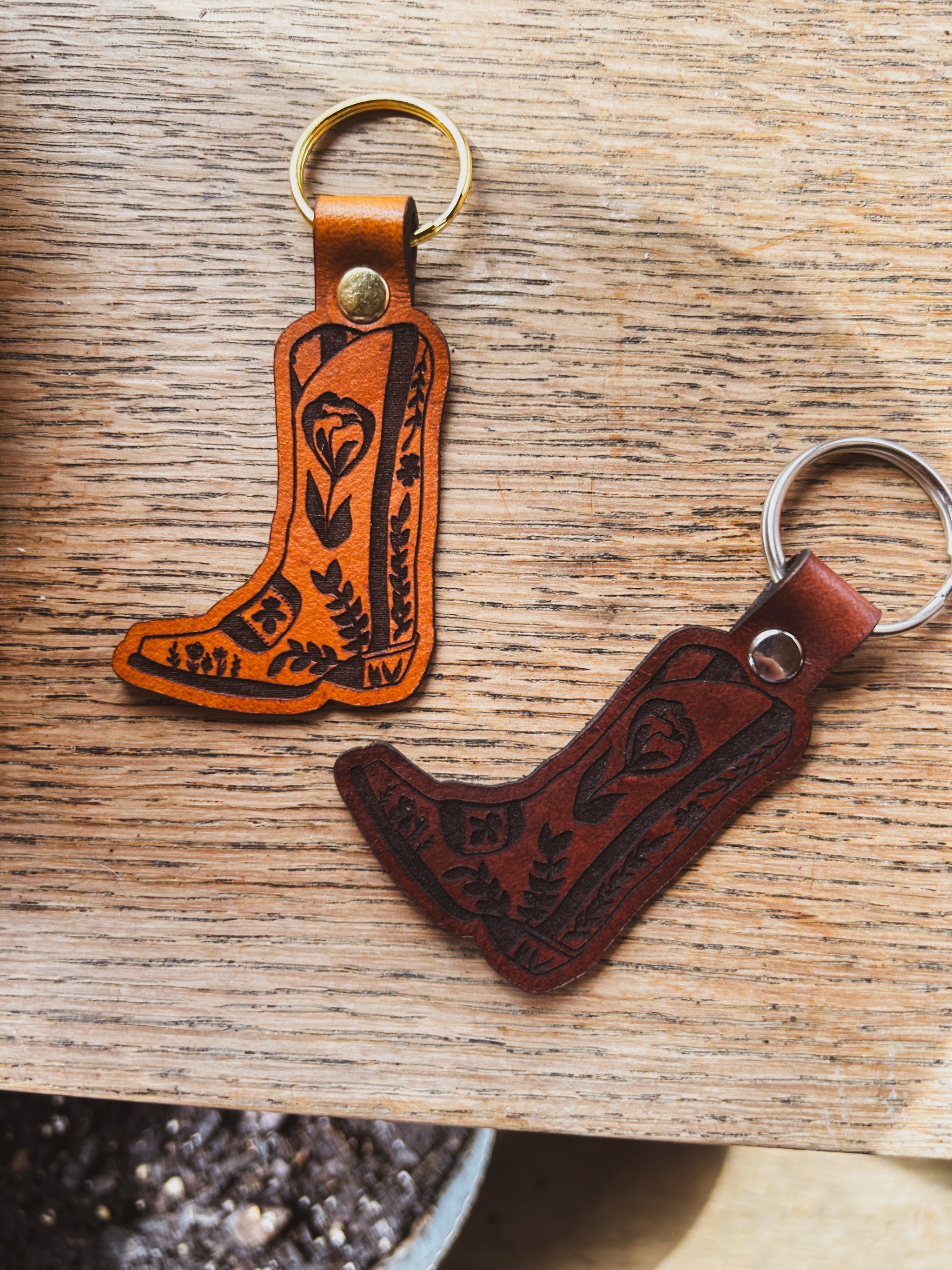 Cowgirl Boot Keychain – Left Grain